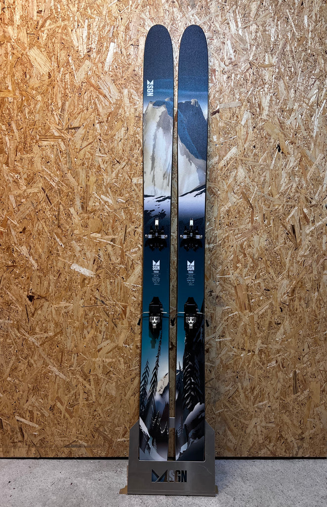 SGN skis